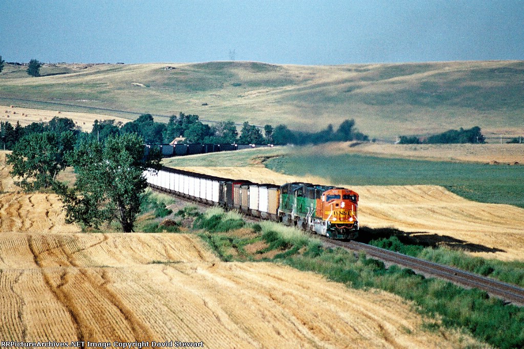 BNSF 8262 East